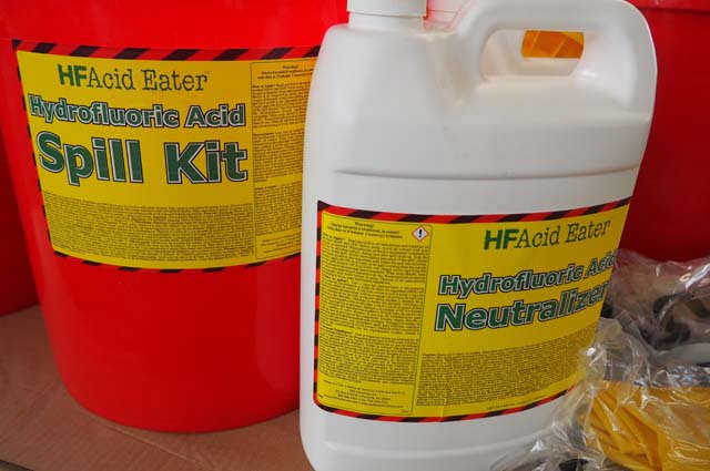 HF Acid eater spill kit - Industriële Veiling Eindhoven