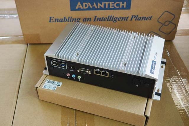 Advantech Ark-2121L Industrial mini computers - Industriële Veiling ...