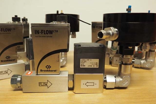 Bronkhorst ASL-002F mass flow controller opstelling - Industriële Veiling Eindhoven