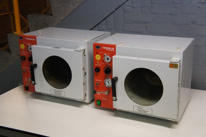 Heraeus VTR 5022 Vacuumoven (3) - Industriële Veiling Eindhoven