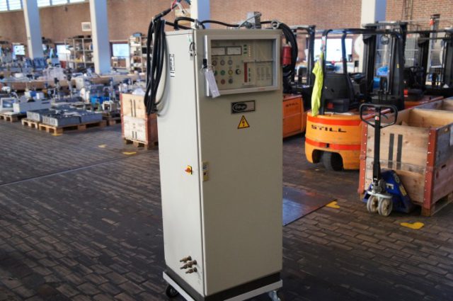 Huttinger IG 2,5 HF Generator - Industriële Veiling Eindhoven
