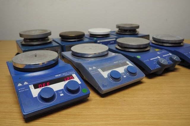 IKA Magnetic stirrers - Industriële Veiling Eindhoven