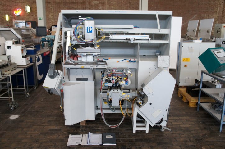 IP semi automatic GPC Pad Printing machine (2) - Industriële Veiling ...