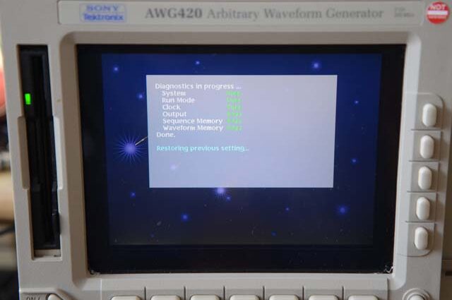 Tektronix AWG420 Wave form generator - Industriële Veiling Eindhoven